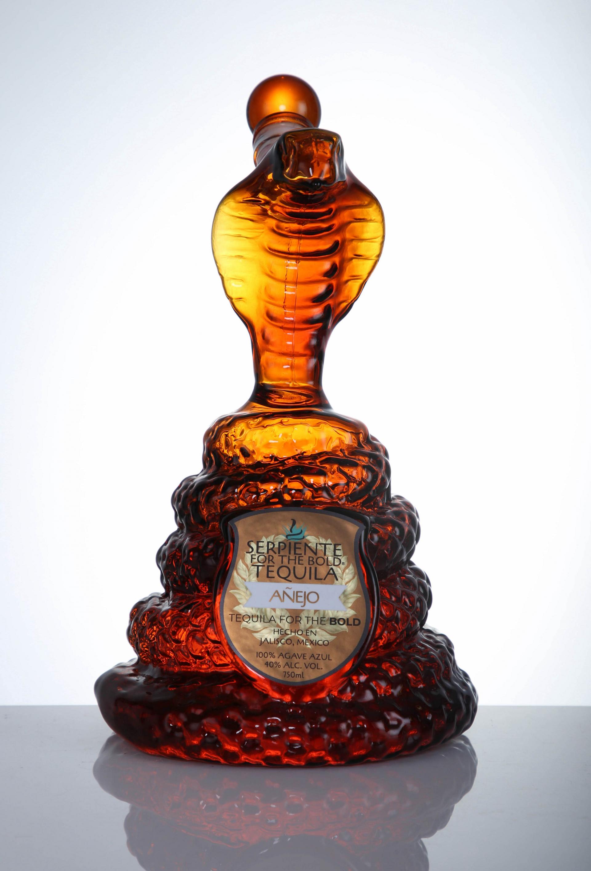 Serpiente For The Bold Tequila Añejo from Mexico - Winner of Bronze ...